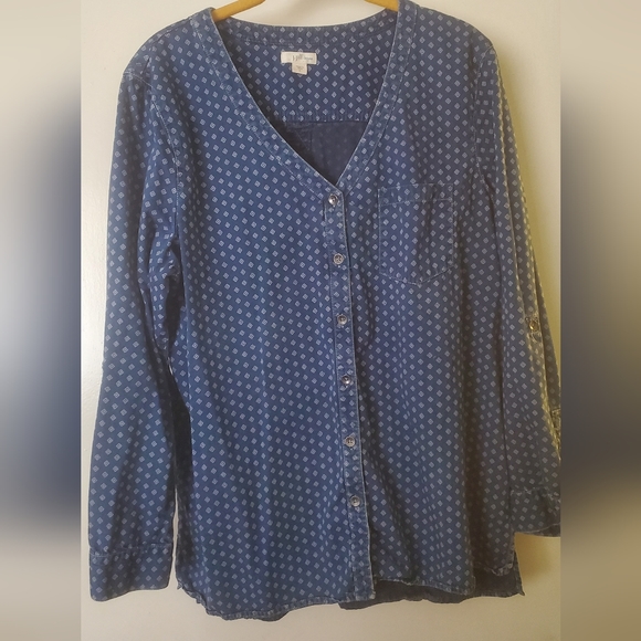 J. Jill | Tops | J Jill Denim Womens Chambray Diamond Print Vneck ...